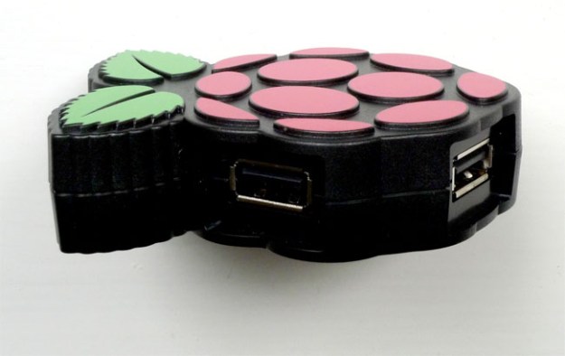 Review: the Pimoroni Pi Hub | smittytone messes with micros